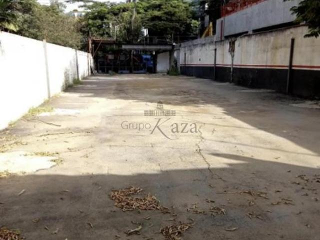 Terreno Comercial Vila Olímpia 425m²