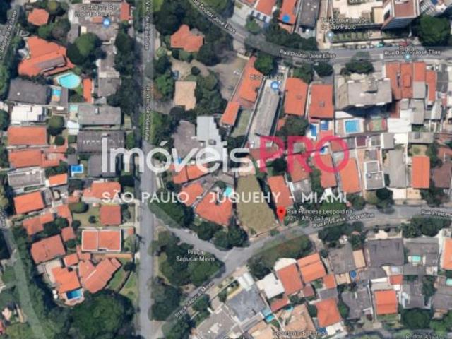 Terreno Comercial Zoneamento ZC 974m² para Venda no Alto da Lapa