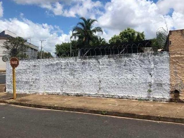 Terreno comercial a venda na Vila Xavier, Araraquara | Excelente oportunidade de investimento!