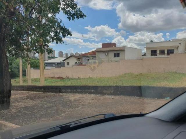 TERRENO Comercial à Venda no Bairro Centro, em Ribeirão Preto/SP