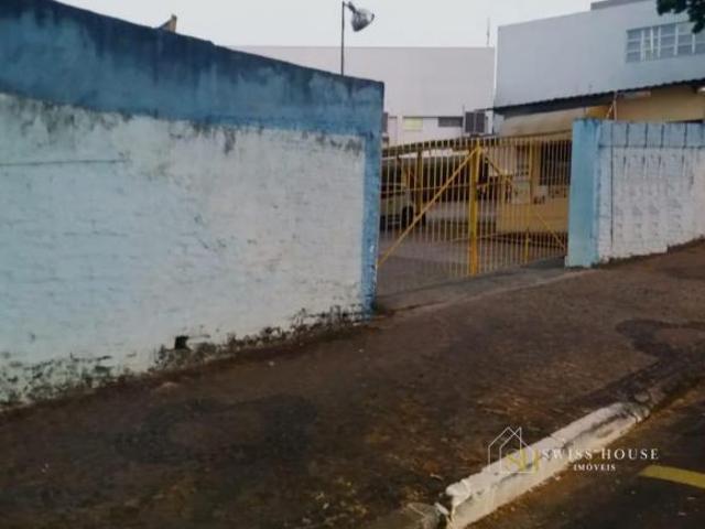 Terreno comercial à venda no Centro em Valinhos/SP