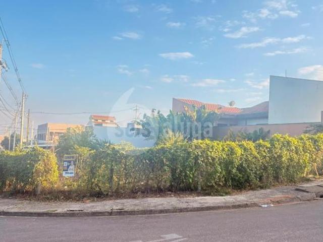 Terreno Comercial à Venda em Americana, 400m² Nova Carioba
