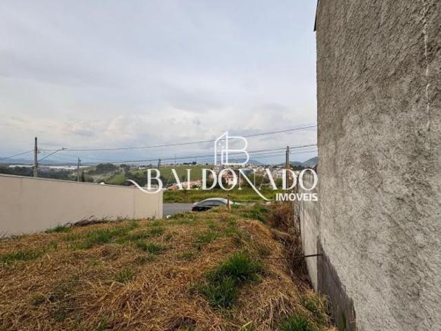 Terreno Comercial a Venda em Extrema 300m² em Área Mista Bairro Consolidado