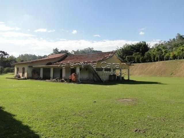 Terreno Comercial à Venda em Guararema