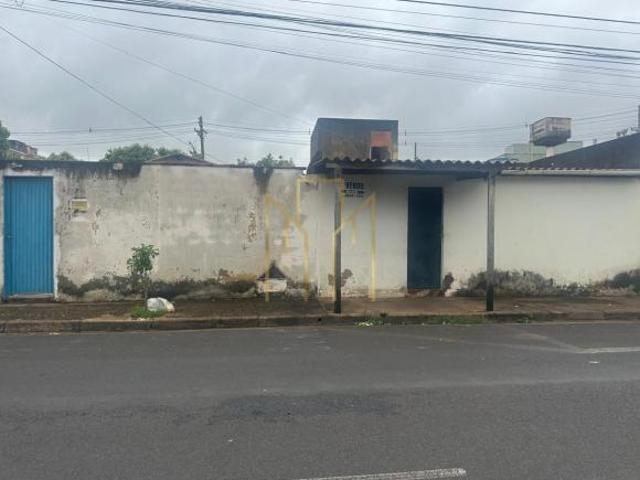 Terreno comercial à venda em Uberlândia MG, bairro Vigilato Pereira 253,99 m² de área