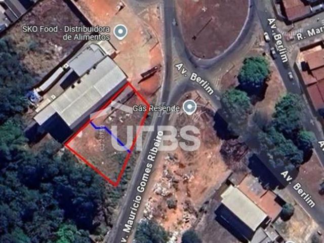 Terreno comercial a venda, esquina, 1031,94 de área útil, Setor Novo Horizonte