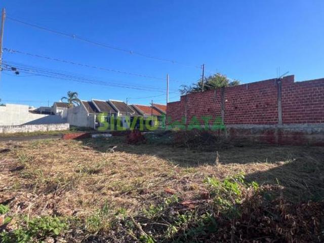 Terreno Comercial à Venda esquina com Rua Esmeralda Excelente Localização