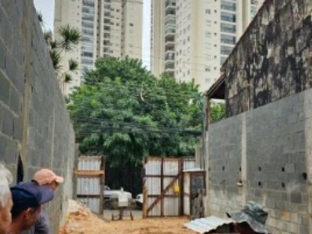 Terreno Comercial á venda Prox Shop Maia, 135m², Picanço