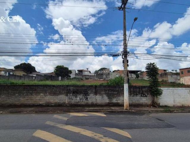 Terreno comercial à venda, 2100m², no Jardim Colonial