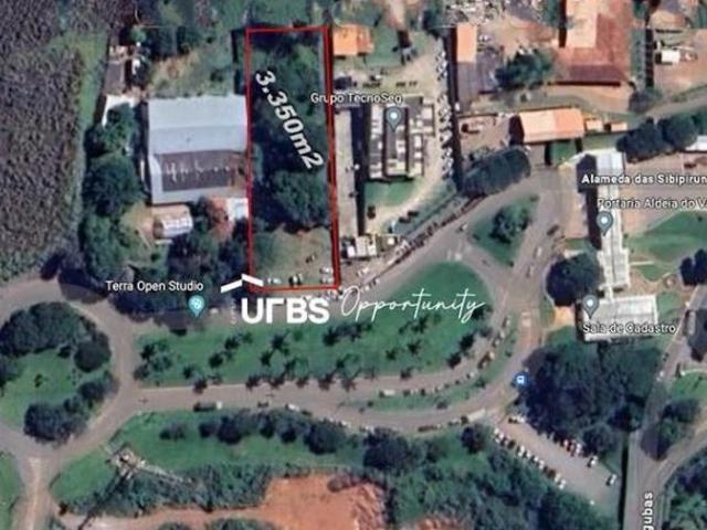 Terreno Comercial área para galpão com 3.350m² em Goiânia