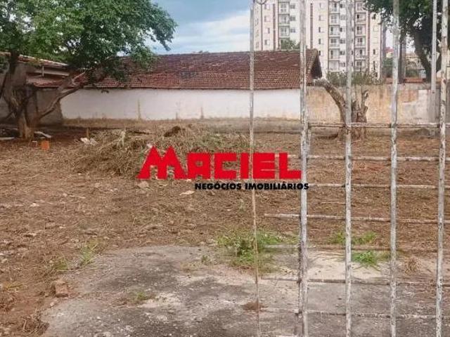 TERRENO COMERCIAL COM 375m² PARA VENDA ESCRITURADO VILA ROSSI SJC
