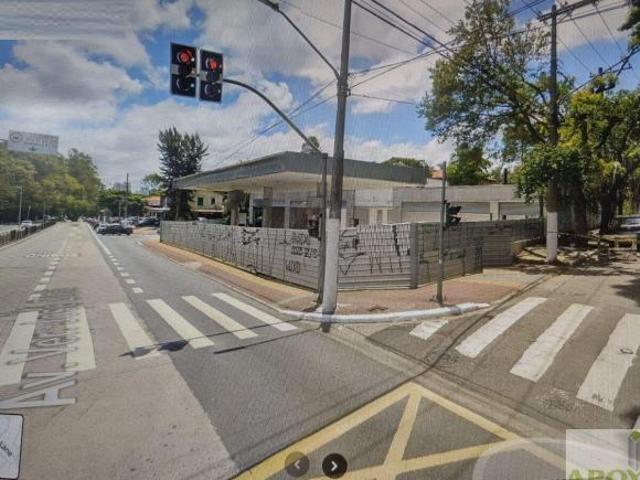 Terreno Comercial com Duas Esquinas Santo Amaro