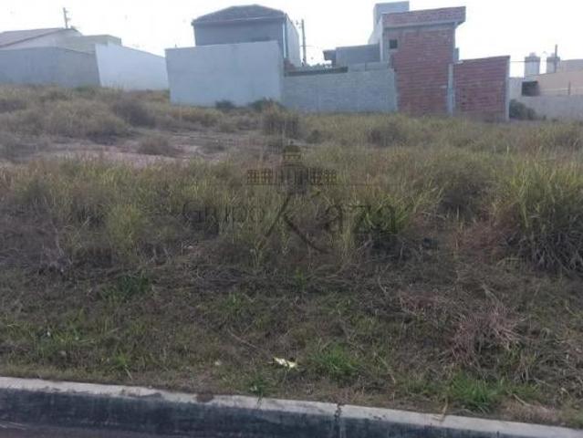 Terreno Comercial Condomínio Portal dos Pássaros 250m²