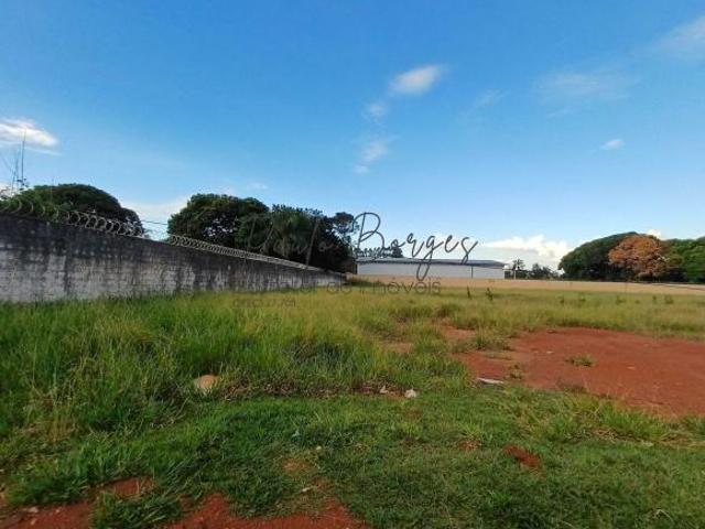 Terreno Comercial de 816m2 à Venda em Uberlândia – Ideal para Galpão, Próximo ao Anel Viário No