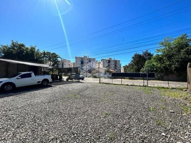 Terreno comercial de 18 metros de frente no bairro Esmeralda!