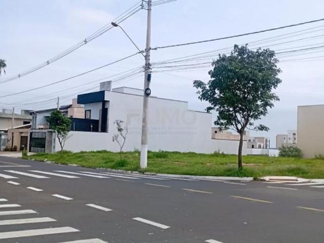 Terreno comercial de esquina em avenida à venda em Campinas