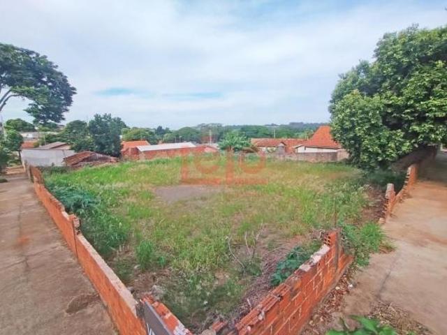 Terreno comercial e residencial em localização estratégica de Mandaguaçu