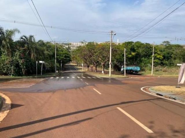 Terreno comercial no Terras de Santa Martha com 1295 m2 | Imobiliária Rosa e Rangel