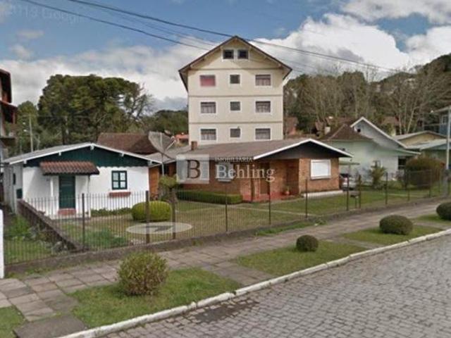 TERRENO COMERCIAL NO CENTRO DE CANELA!