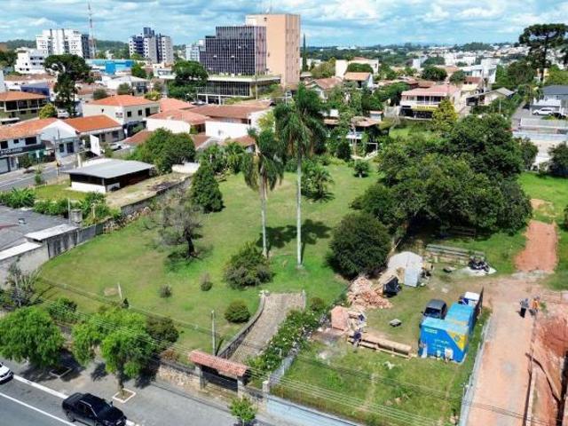 Terreno Comercial no Centro de Araucária – 1.550m² | ZC | Potencial para 22 Pavimentos