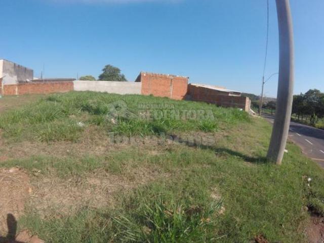 Terreno comercial no Jardim Arroyo