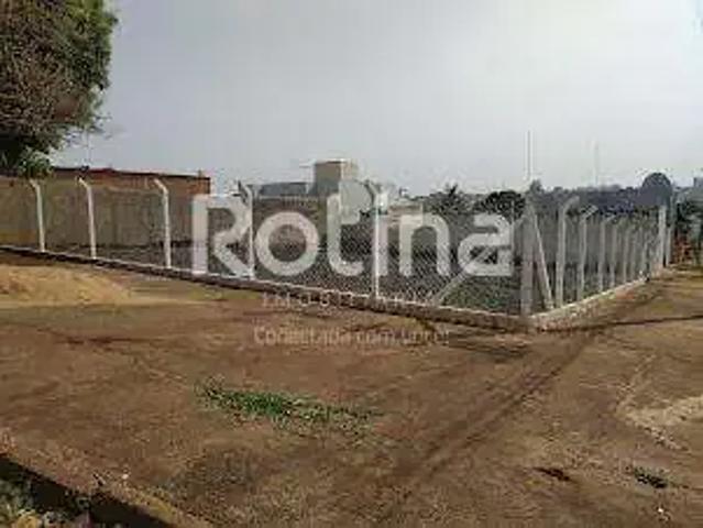 Terreno comercial para Locação em Uberlândia/MG Jaraguá