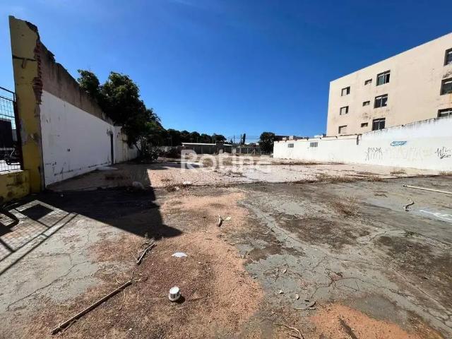 Terreno comercial para Locação em Uberlândia/MG Martins