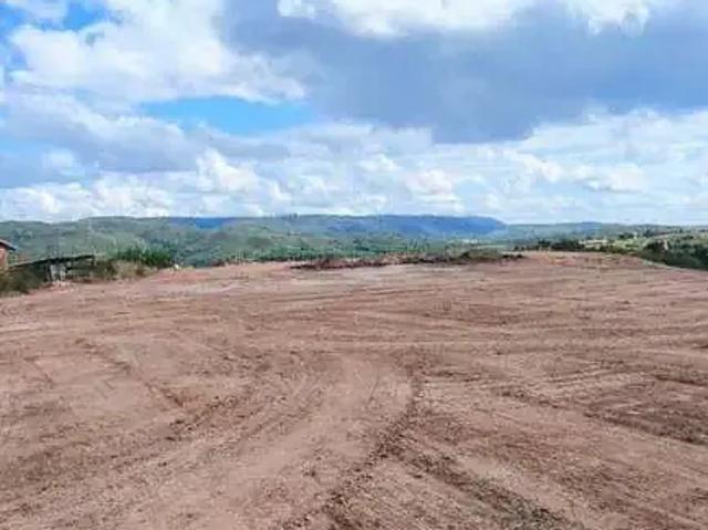 Terreno comercial para Venda em Alumínio/SP Genebra