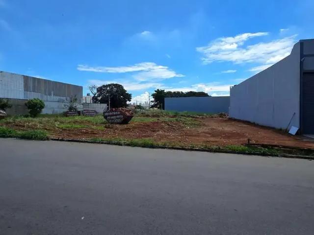 Terreno comercial para Venda em Aparecida de Goiânia/GO Parque Primavera