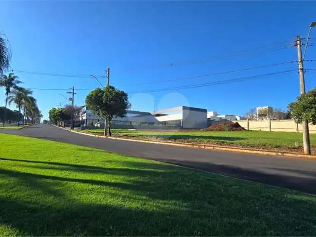 Terreno comercial para Venda em Araraquara/SP Jardim Gardênias