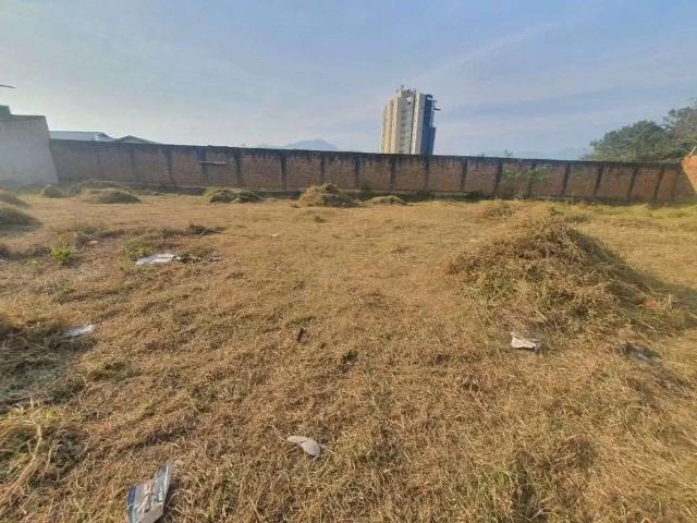 Terreno comercial para Venda em Cruzeiro/SP Vila Doutor João Batista Parte Alta