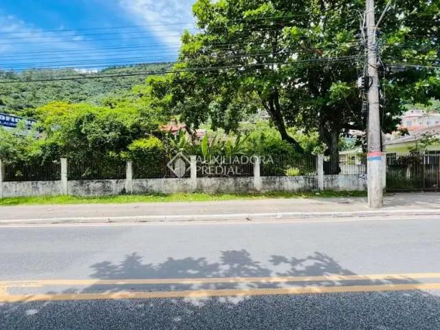 Terreno comercial para Venda em Florianópolis/SC Costeira do Pirajubaé