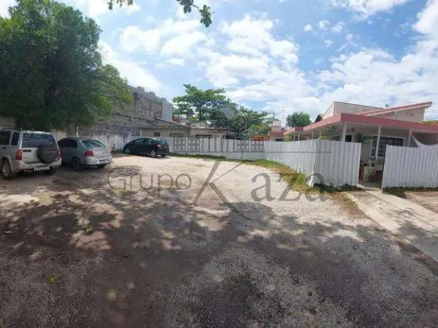Terreno comercial para Venda em São José dos Campos/SP Jardim Satélite