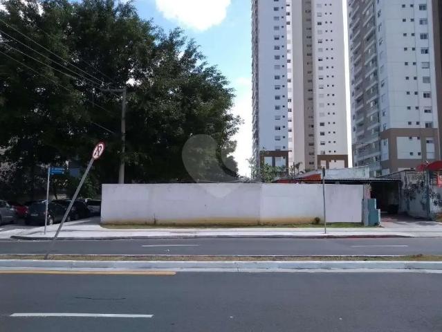 Terreno comercial para Venda em São Paulo/SP Chácara Santo Antônio 1 Quartos