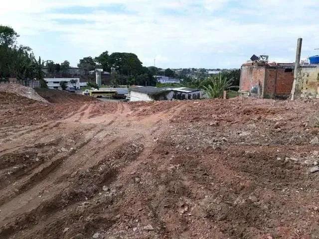 Terreno comercial para Venda em Salvador/BA Valéria