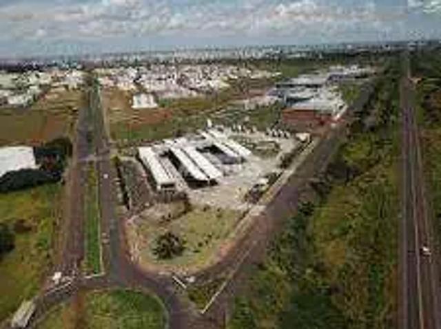 Terreno comercial para Venda em Uberlândia/MG Novo Mundo