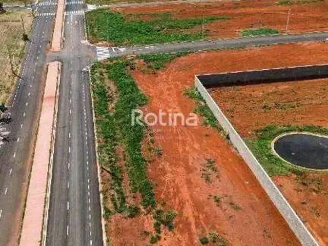 Terreno comercial para Venda em Uberlândia/MG Novo Mundo