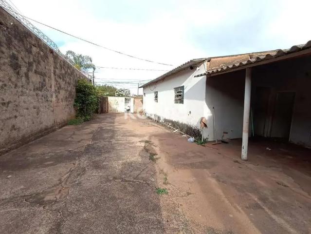 Terreno comercial para Venda em Uberlândia/MG Presidente Roosevelt