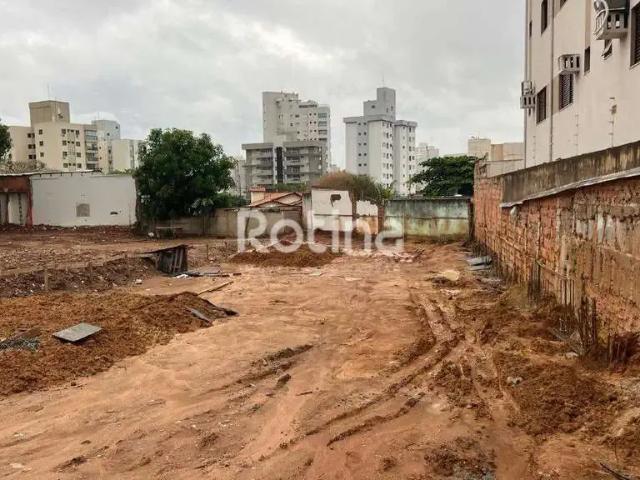 Terreno comercial para Venda em Uberlândia/MG Santa Mônica