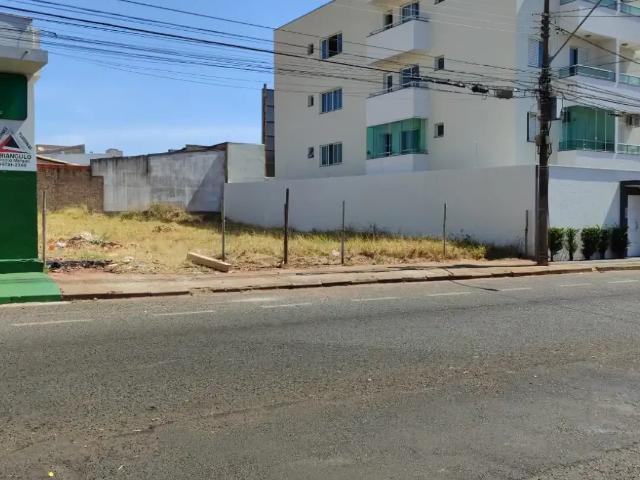 Terreno comercial para Venda em Uberlândia/MG Santa Mônica