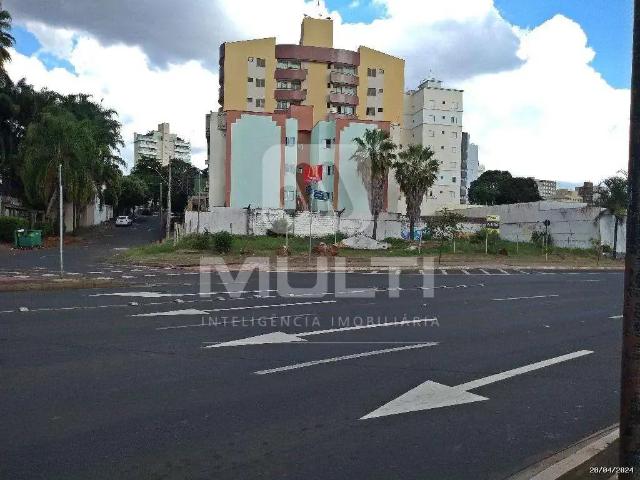 Terreno comercial para Venda em Uberlândia/MG Saraiva 1 Quartos