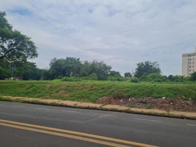 TERRENO COMERCIAL/RESIDENCIAL