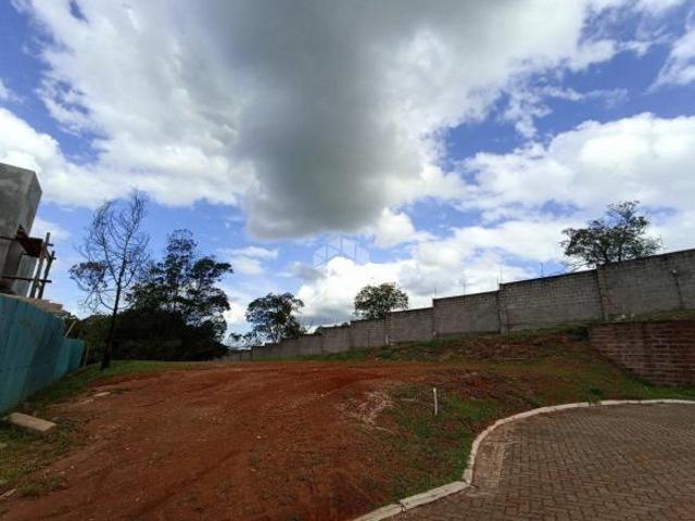 TERRENO CONDOMÍNIO COUNTRY VILLE