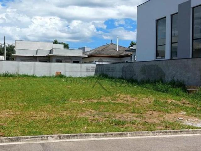 Terreno Condomínio Caçapava Condomínio Terras do Vale 300m²