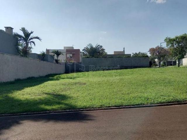 Terreno Condomínio em Araraquara
