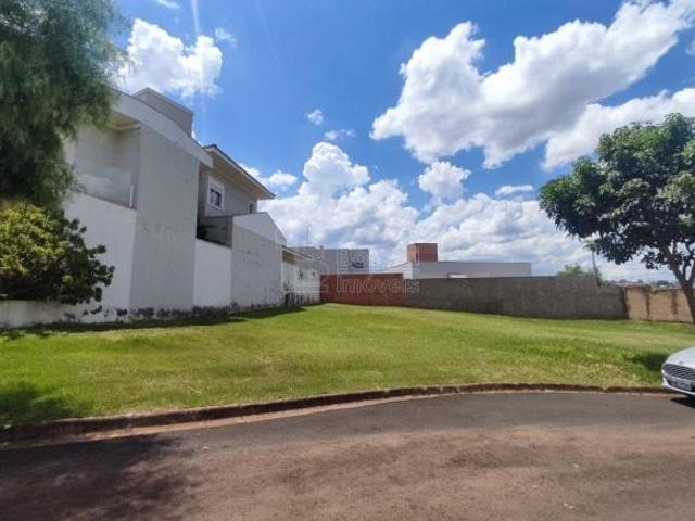 Terreno Condomínio em Araraquara
