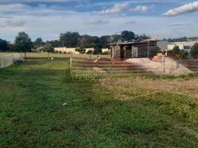 Terreno Condomínio em Araraquara