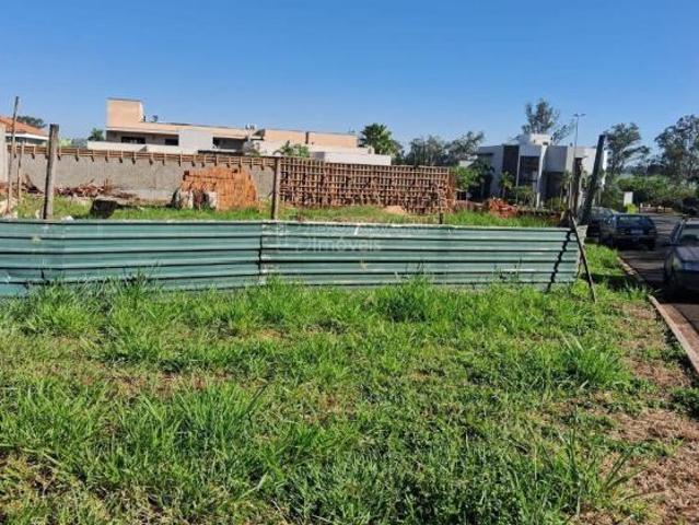 Terreno Condomínio em Araraquara