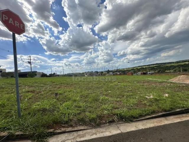 Terreno Condomínio em São José do Rio Preto