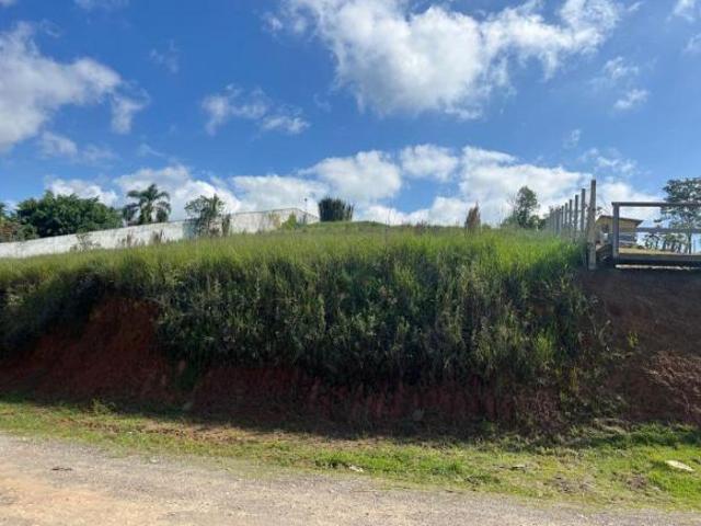 Terreno condomínio fechado em Igaratá, 1700m
